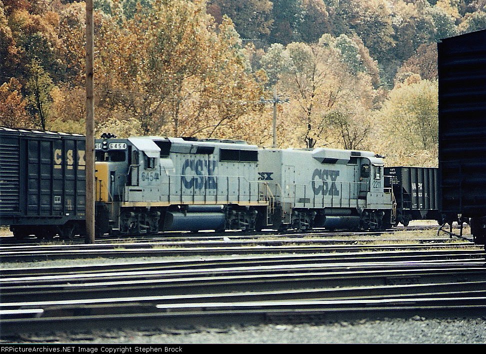 CSX 6454 & 2211